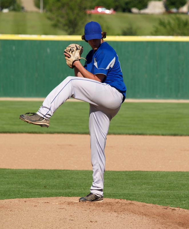 Breaking Down the Pitching Motion for Beginners – Field Sports Training